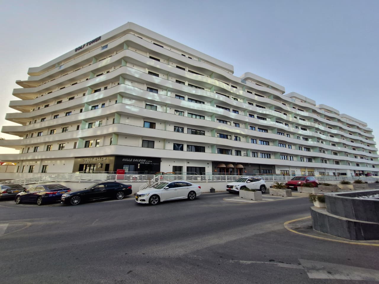 2 BR Unfurnished Apartment – Muscat Hills (Golf Tower) - Vista Real Estate