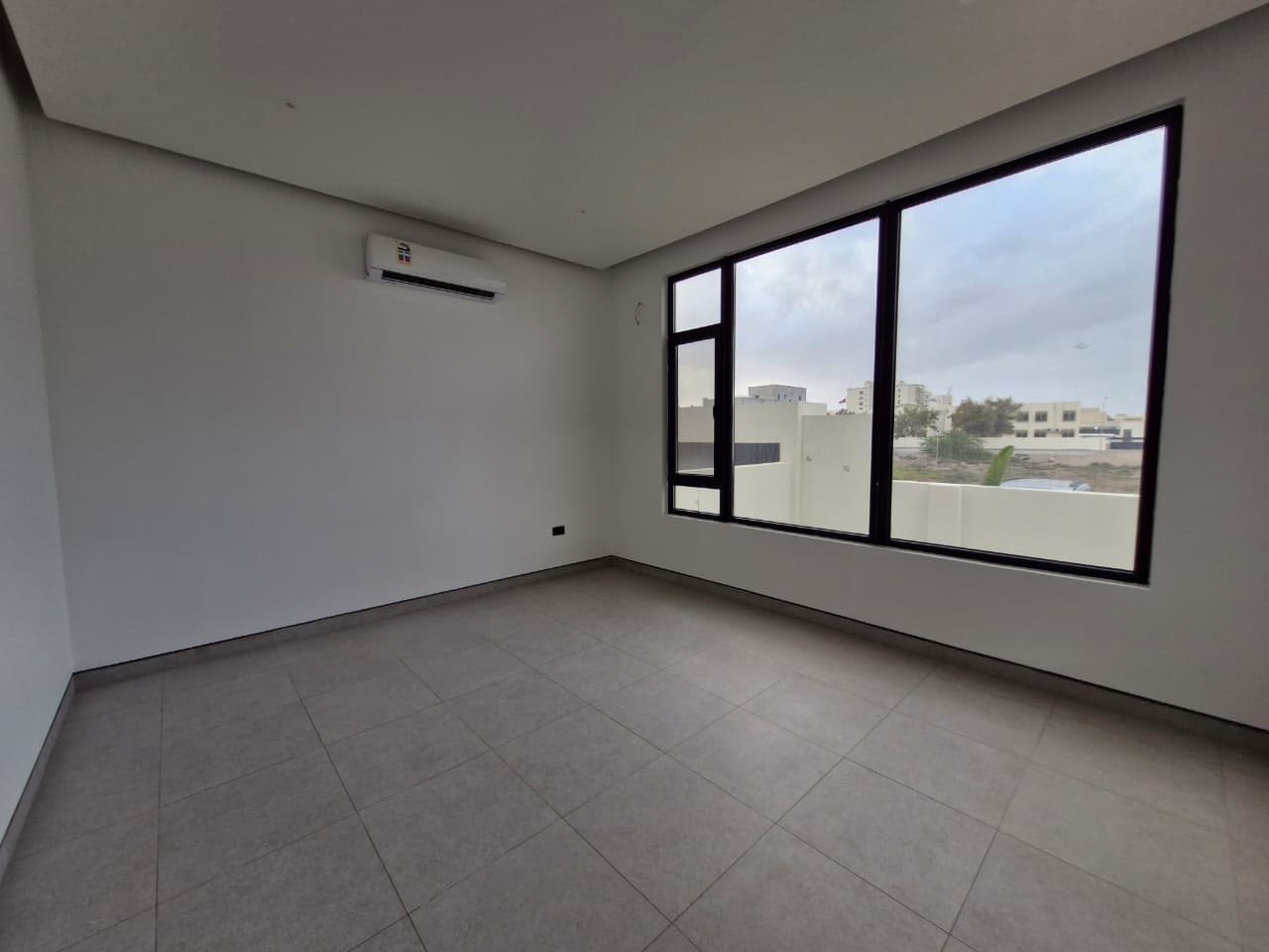 4 BR + Maid’s Room Corniche Twin Villa – Al Hail North - Vista Real Estate