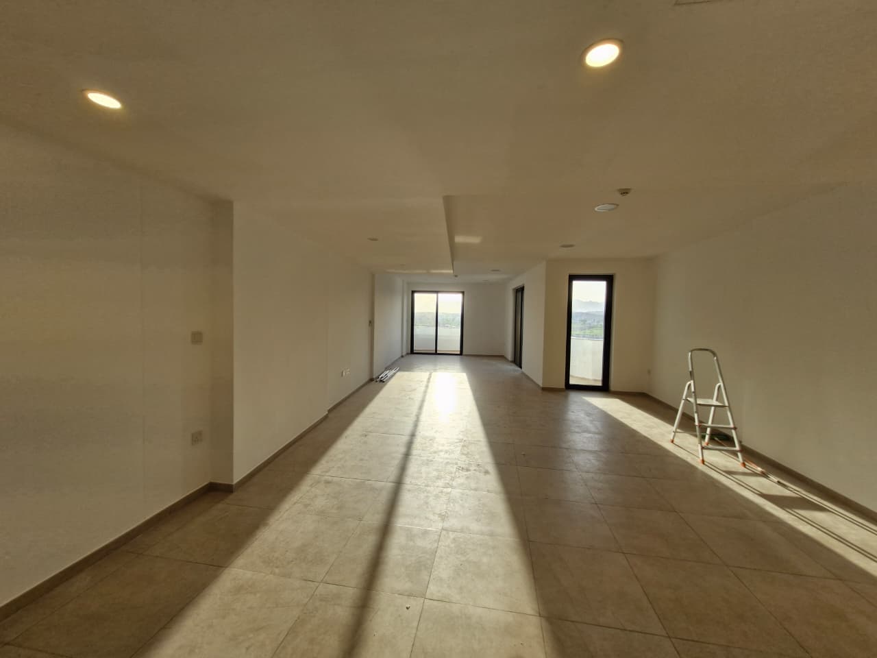 2 BR Unfurnished Apartment – Muscat Hills (Golf Tower) - Vista Real Estate