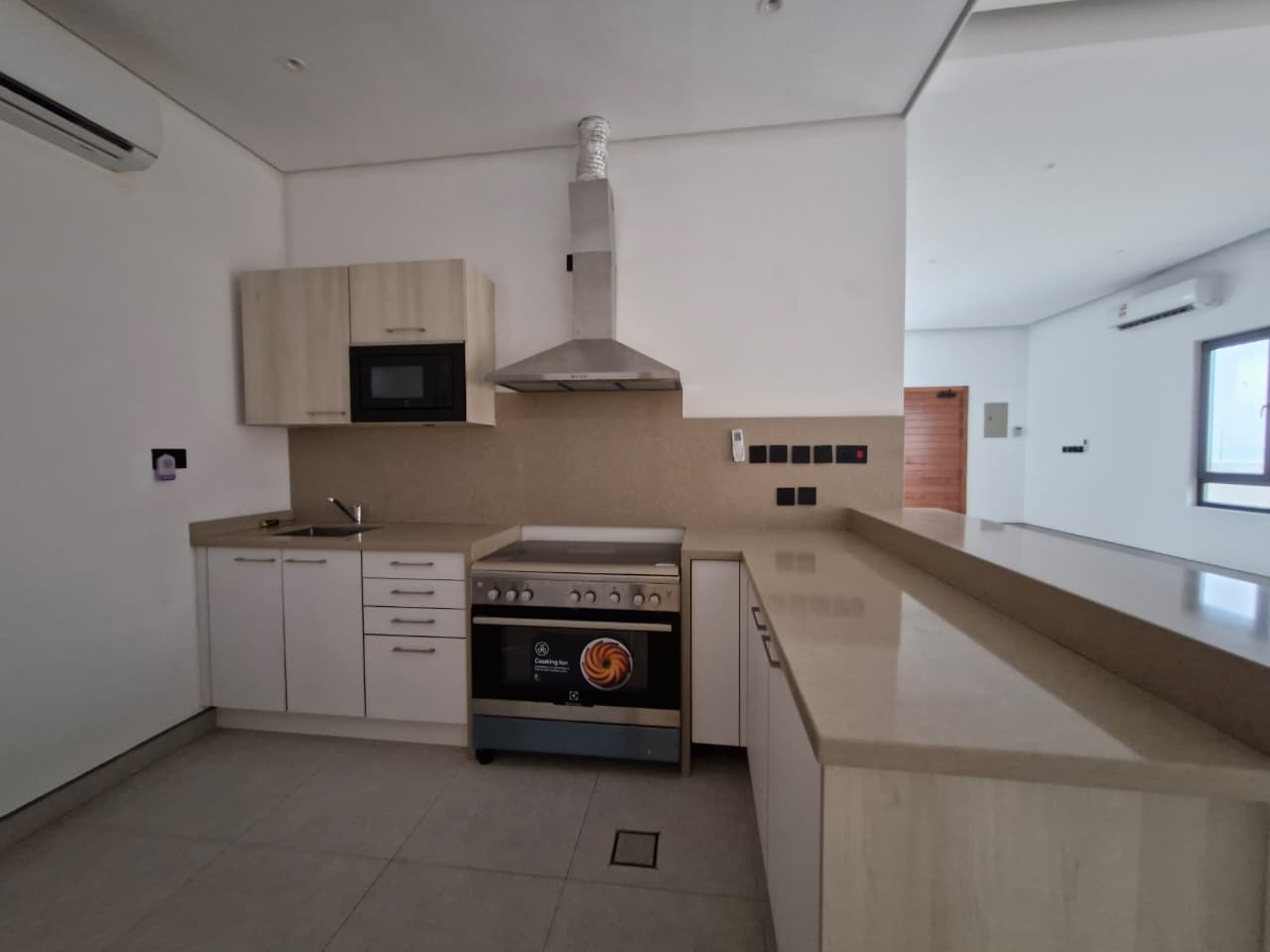 4 BR + Maid’s Room Corniche Twin Villa – Al Hail North - Vista Real Estate